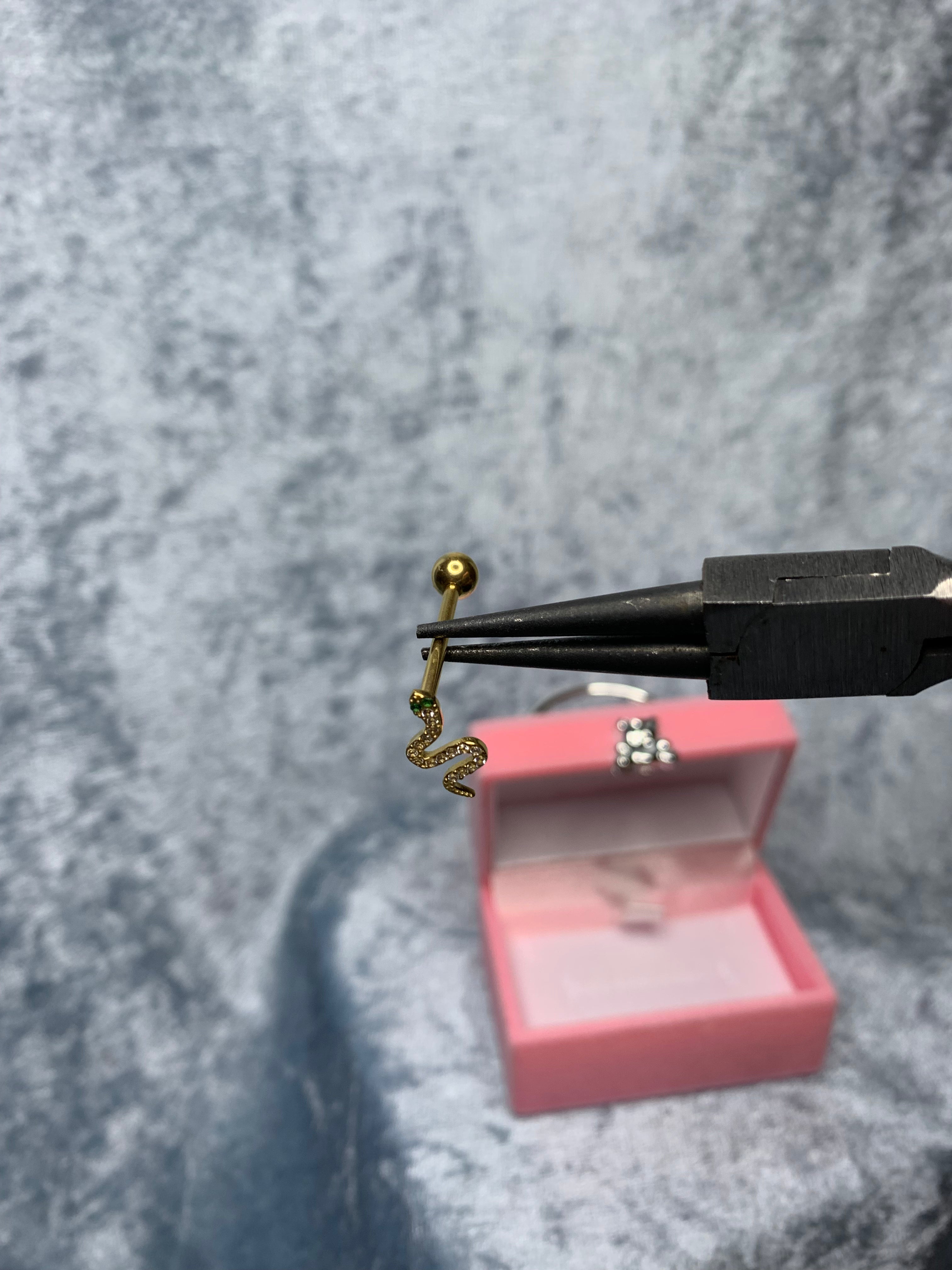 Icy Snake Zungenpiercing – IcyBelly